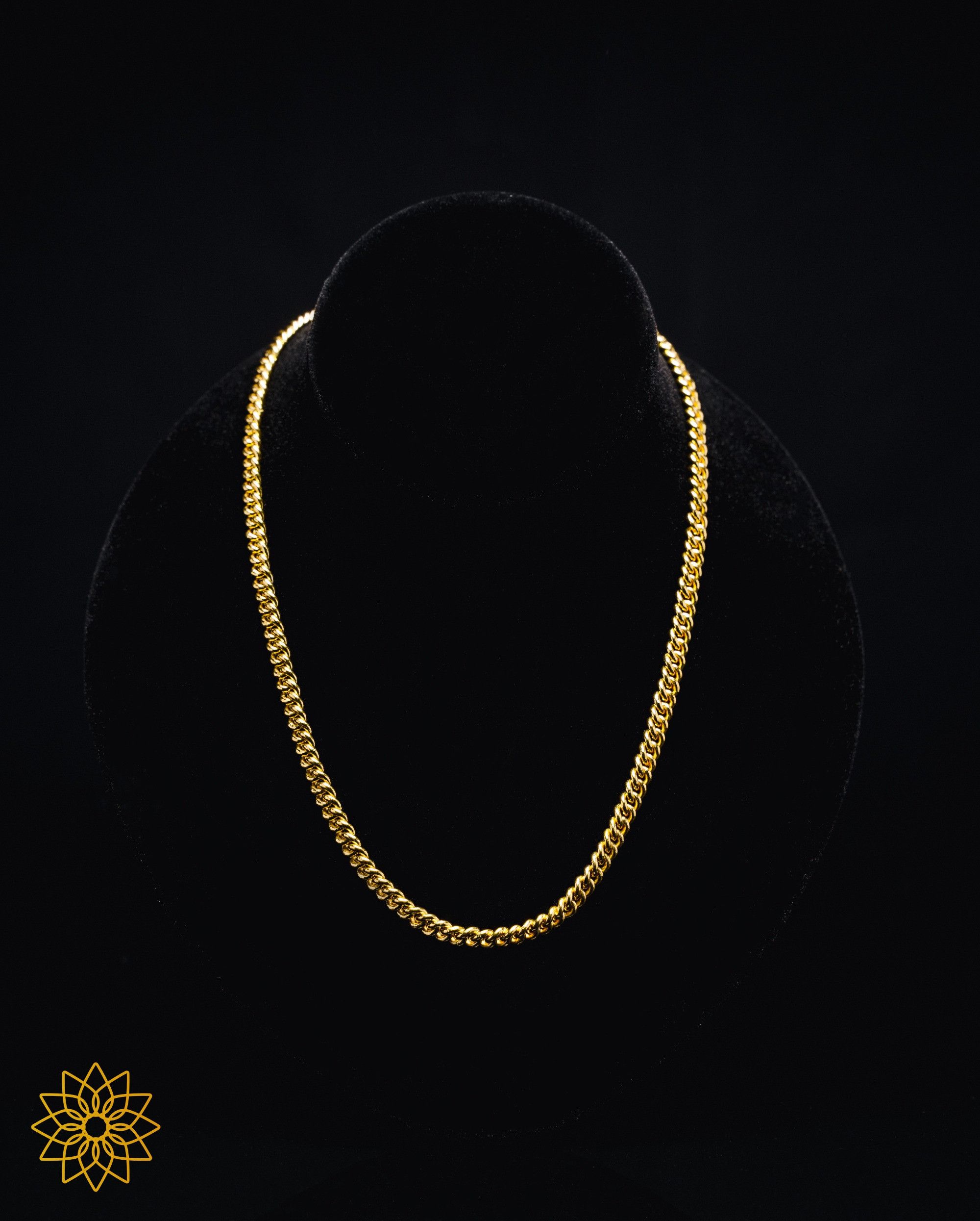 Gold Cuban Link Twisted Chain Necklace 24k, 999%, 2mm, 48 cm, 132.1 gram